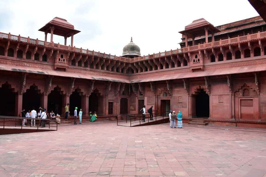 Private Agra Tour: Akbar Tomb, Agra Fort, and Baby Taj - What Reviewers Say
