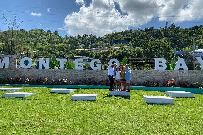 Private Airport Transfer from MBJ Jamaica to Hotels and Air BNB - Analyzing the Cost-Value Equation