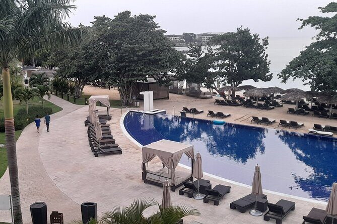 Private Airport Transfer to Negril Roundtrip - The Roundtrip Convenience