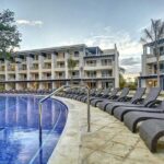 Private Airport Transfer to Royalton Negril Resort - How the Process Works