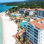 Private Airport Transfer to Sandals Dunn's River Resort - Meeting Point and Logistics