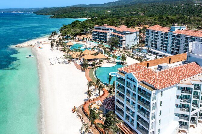 Private Airport Transfer to Sandals Dunn's River Resort - Meeting Point and Logistics