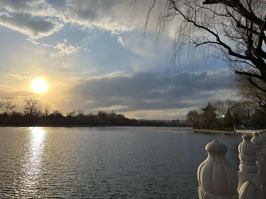 Private Beijing Bike Tour with Hutong Food Tasting Spree - What to Expect at Each Landmark