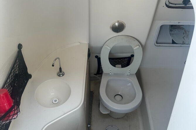 Private Boat Rental in Miami for 10 People - The Practicalities: Booking, Costs, and Tips