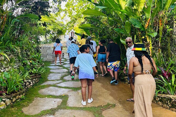 Private Bob Marley Mausoleum Guided Tour - What You’ll Experience Step-by-Step