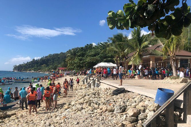 Private Day Tour: Oslob Whaleshark+Tumalog Falls(Sumilon Island) - Optional Stop: Sumilon Island