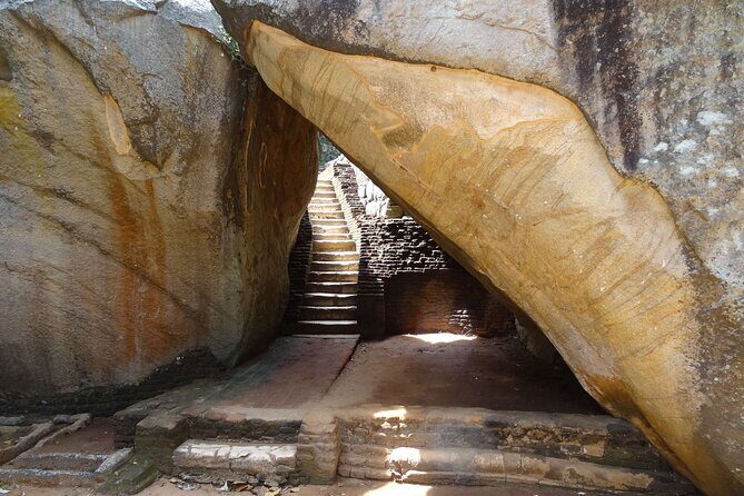 Private Day Tour to Sigiriya, Dambulla & Pidurangala Rock - Practical Tips for Travelers