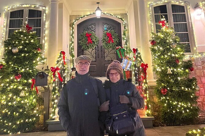 Private Dyker Heights Christmas Lights Tour with Dumbo Stop - The Itinerary in Detail