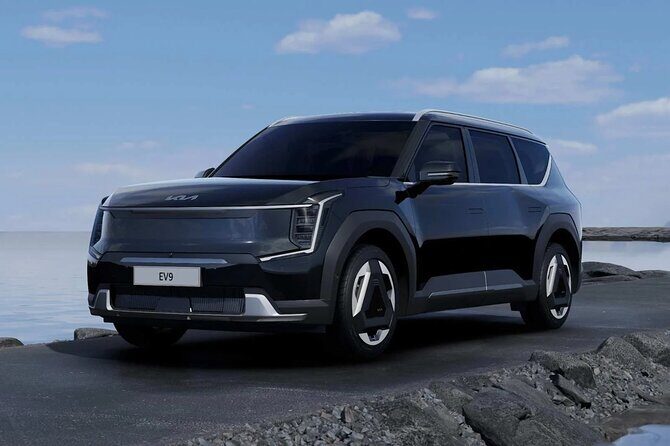 Private Electric Shuttle between the Airport and Old Quebec - What Makes This Service Stand Out?