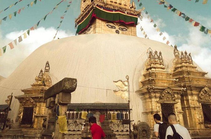Private Guided Tour in Swayambhunath Stupa - The Value of This Tour