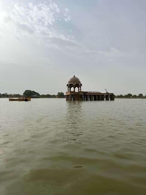 Private Jaisalmer Fort Walking Tour with Street Food Tasting - Exploring Jaisalmer’s Landmarks: What to Expect