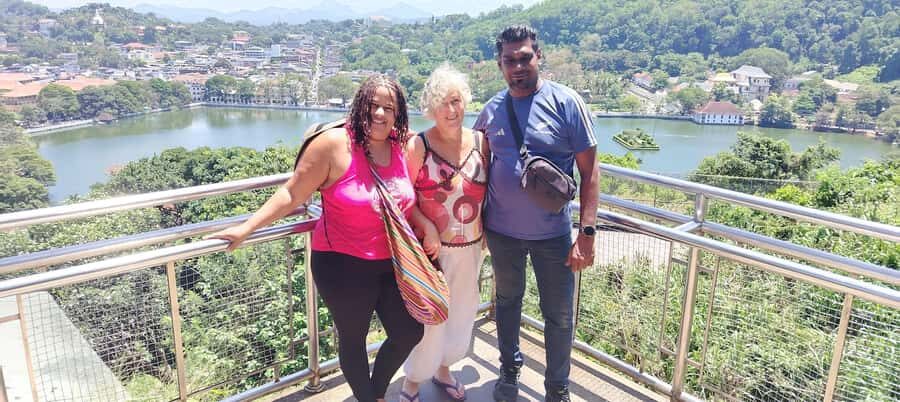 Private Kandy City Tour with Tuk-Tuk Ride - What Reviewers Say