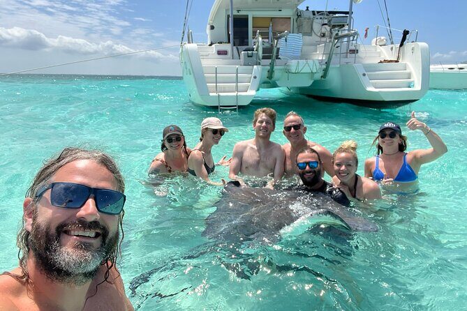 Private Luxury Catamaran Tour to Stingray City and Snorkel - What Travelers Are Saying