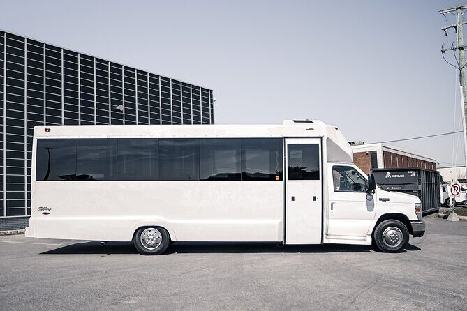 Private Luxury Transfer from YUL to Mont Tremblant - The Details That Make a Difference