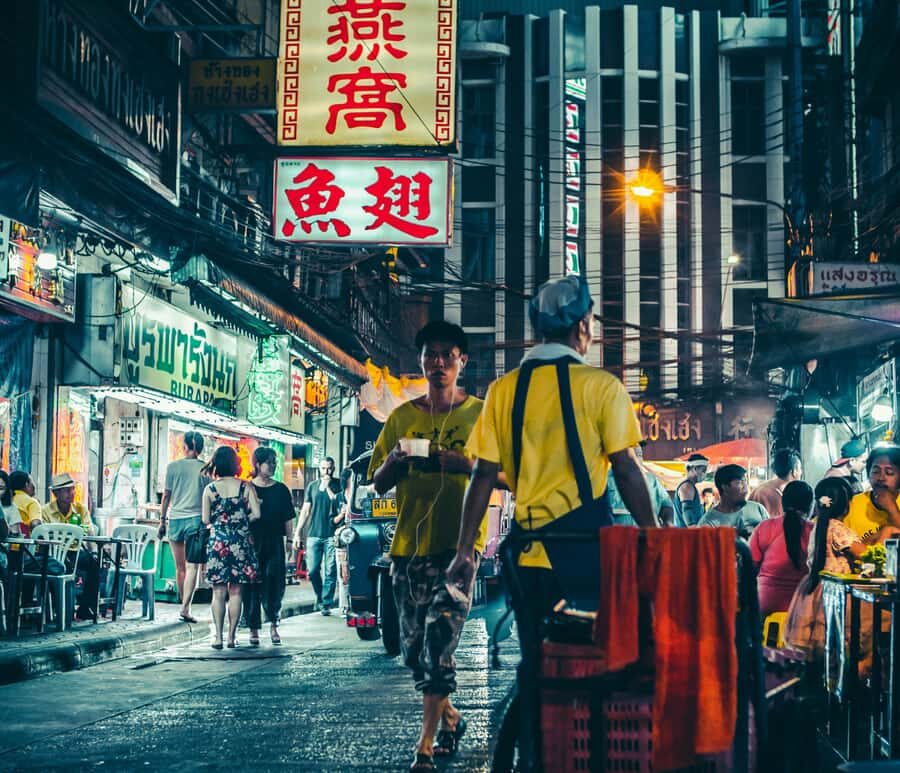 Private Night Tuk-Tuk Tour in Bangkok: Markets & Landmarks - Exploring Talat Noi and Riverside Shrines