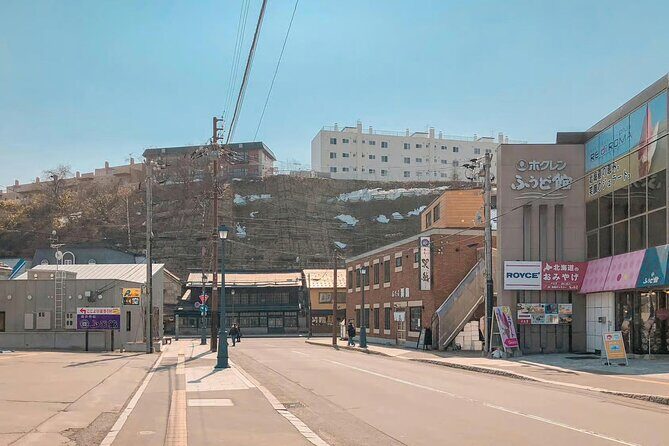 Private Otaru Shore Excursion - A Feast at Sankaku Market