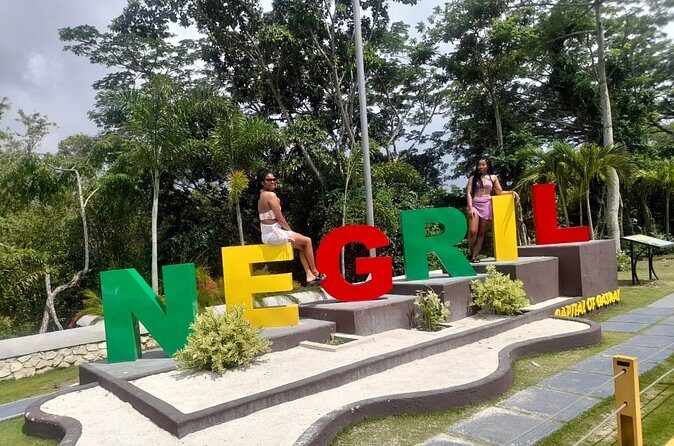 Private Seven Mile Beach Tour Optional Catamaran Cruise - Transportation, Timing, and Group Size