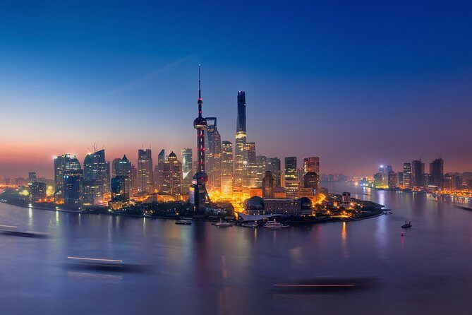 Private Shanghai Night River Cruise and Hot Pot Dining Experience - The Itinerary in Detail