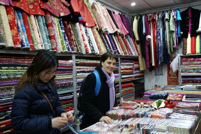 Private Shanghai Shopping Tour with Local Shopping Guru - Exploring the Itinerary: What You Can Expect