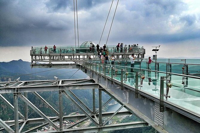 Private Shilinxia Area and UFO Glass Platform Day Tour with Lunch - The Glass Platform Experience