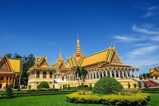 Private Shore Tour: Discover Phnom Penh's Historical Gems - A Detailed Look at the Itinerary