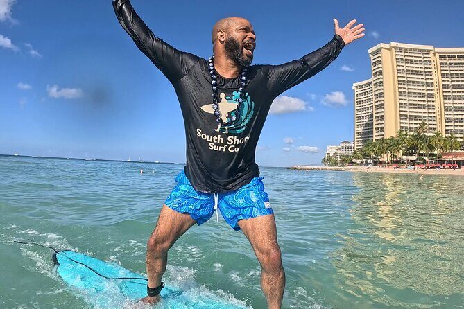 Private Surf Lessons in Waikiki - The Instructor and Environment