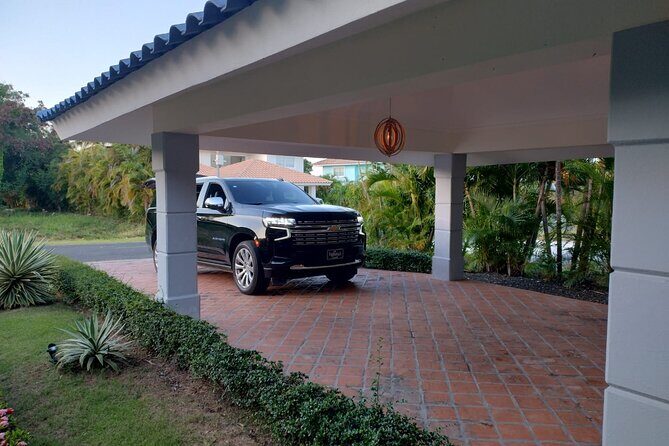 Private SUV Transfer from PUJ Airport to Hotels - The Vehicle & Amenities