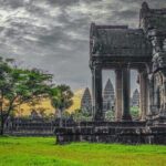 Private Temples and Lake Explorer - Day Two: Floating Villages and Lake Life