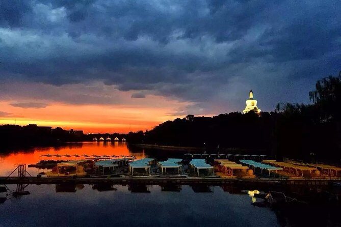 Private Tour: Beijing Hutong Night Walking and snacks Taste - Itinerary Breakdown