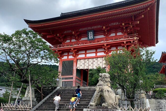 Private Tour Kiyomizu Temple  Yasaka Shrine ~Custom-made Tour~ - Practical Details and Tips