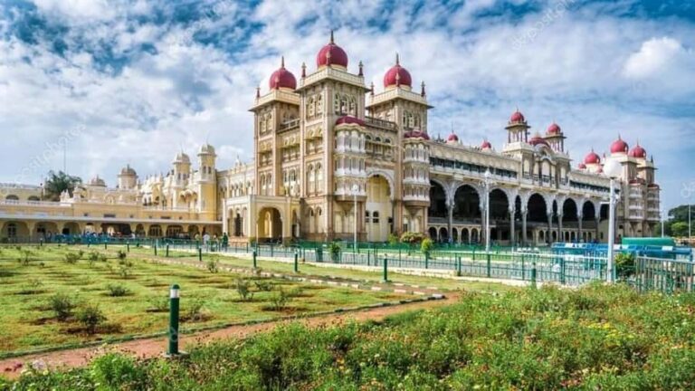 Private Tour to admire the Grandeur of Mysore from Bangalore - The Experience: What You Can Expect