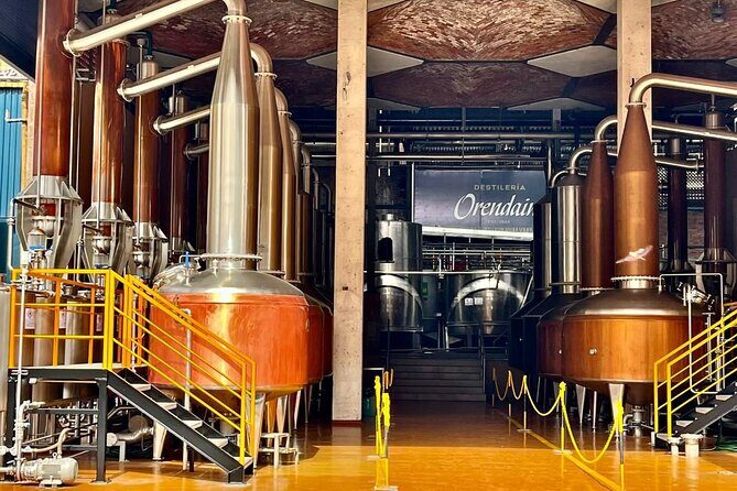 Private Tour to Tequila Distillery and Cantaritos and Celebration - Who Will Love This Tour?