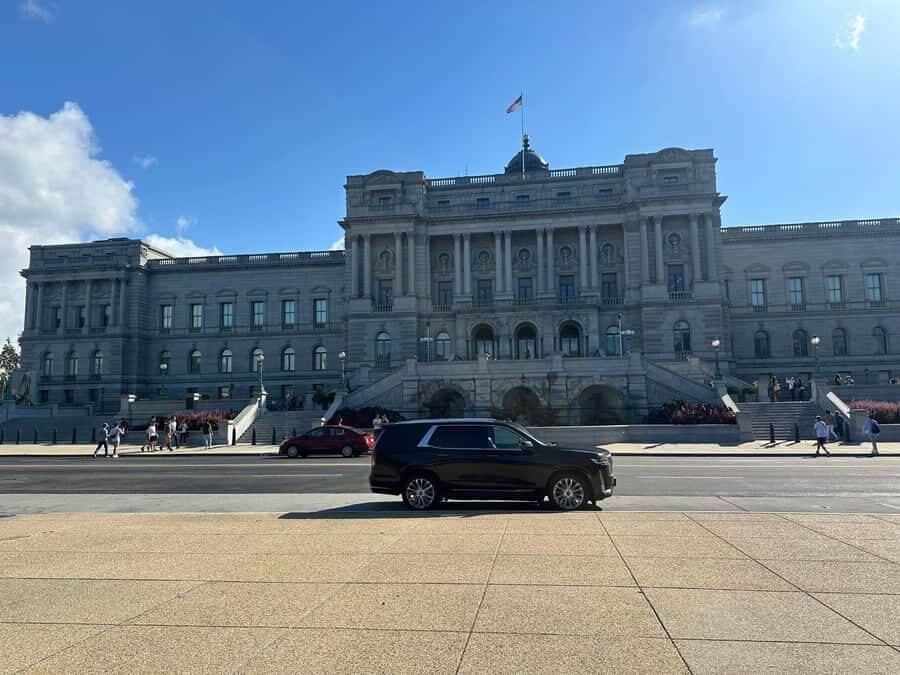 Private Tour: Washington DC with Sprinter Self Guided - Who Should Consider This Tour?