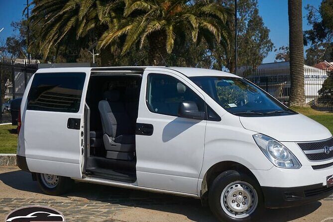 Prívate Transfer from punta cana airport to hotels in Punta Cana - The Vehicle and the Experience
