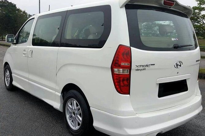 Private Transfers in PUNTA CANA AIRPORT - The Drivers and Customer Experience