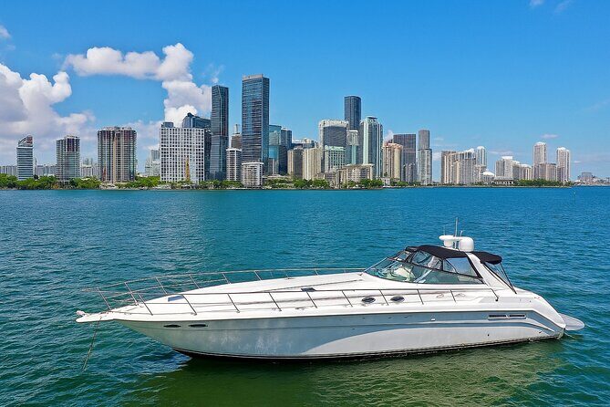 Private Yacht Charter in Miami Sea Ray 500 Sundancer - Who Will Love This?