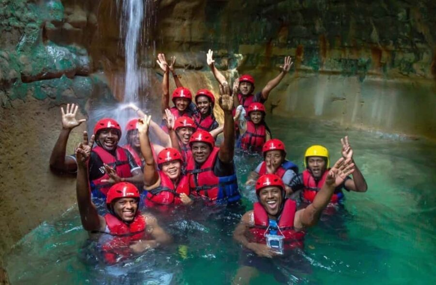 Puerto Plata: 7 Waterfalls Guided Tour with a Local Lunch - What Makes This Tour Stand Out?