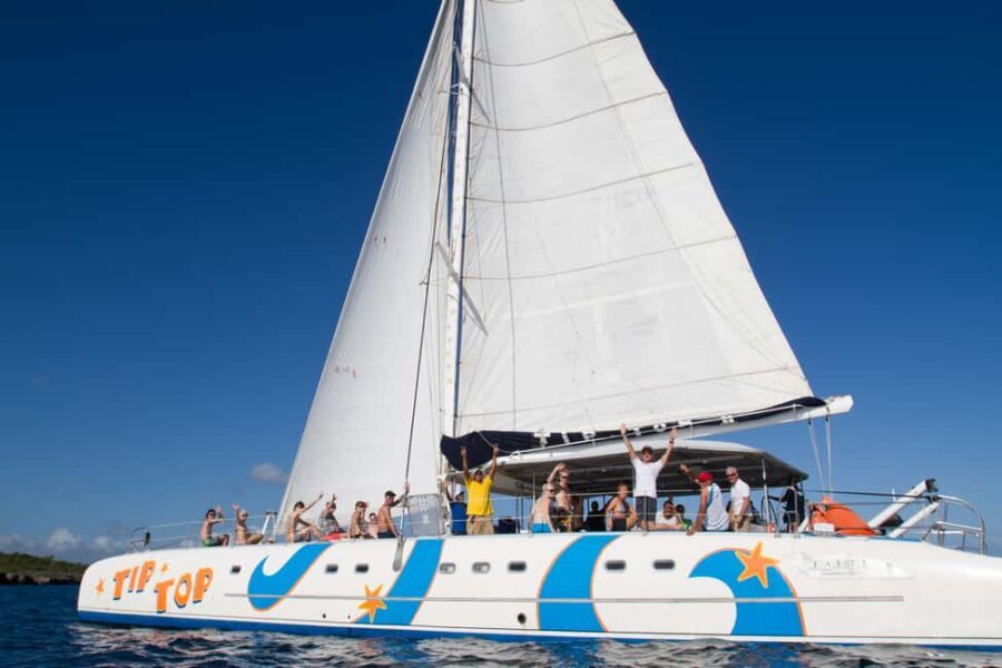 Puerto Plata: Catamaran Snorkeling Trip with Buffet - Snorkeling at Coral Reefs: Two Memorable Stops