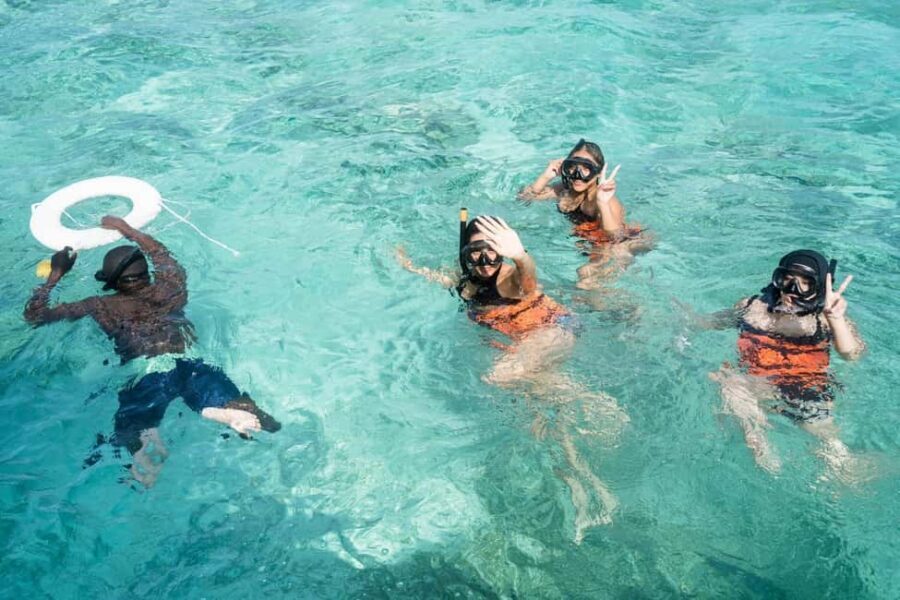 Punta Cana: Catamaran Tour with Reef Snorkeling and Open Bar - Sailing and Snorkeling