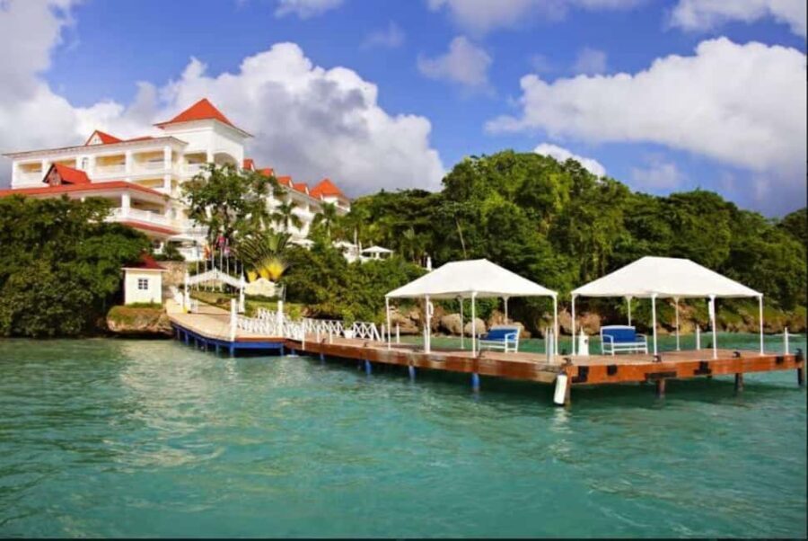 Punta Cana: El Limón Waterfall & Cayo Levantado Tour - The Allure of El Limón Waterfall