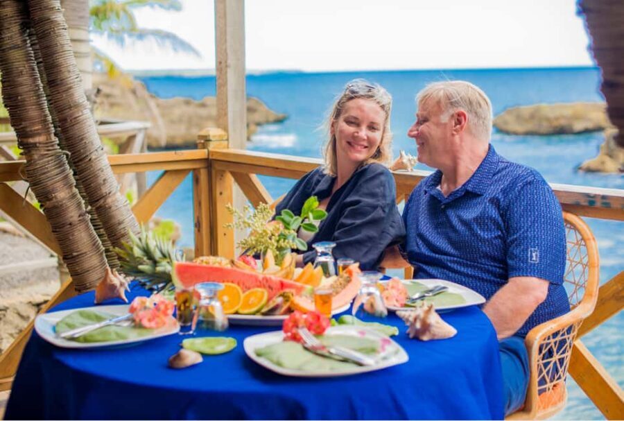 Punta Cana: Restaurant and Beach Club Tour with Transfer - What Makes This Tour Stand Out?