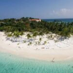 Punta Cana: Samaná Day Trip with El Limón Waterfall - Exploring Santa Bárbara de Samaná