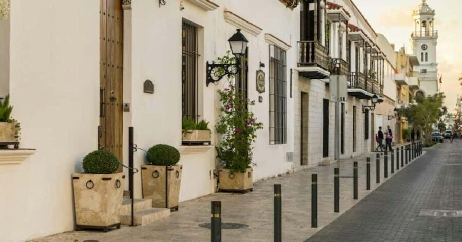 Punta Cana: Santo Domingo Tour with Lunch & Transfers - Exploring the Historic Highlights