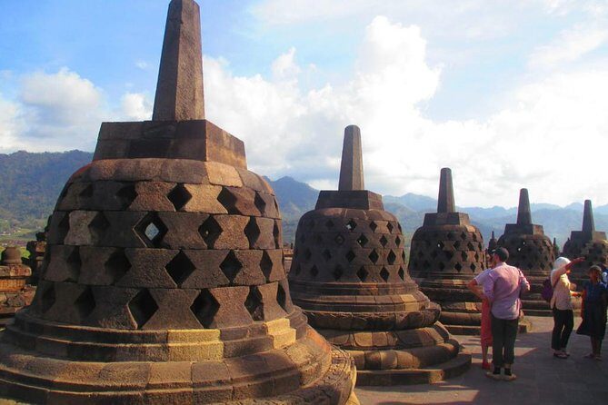 Punthuk Setumbu Sunrise, Borobudur Temple & Merapi Lava Tours - The Sum Up