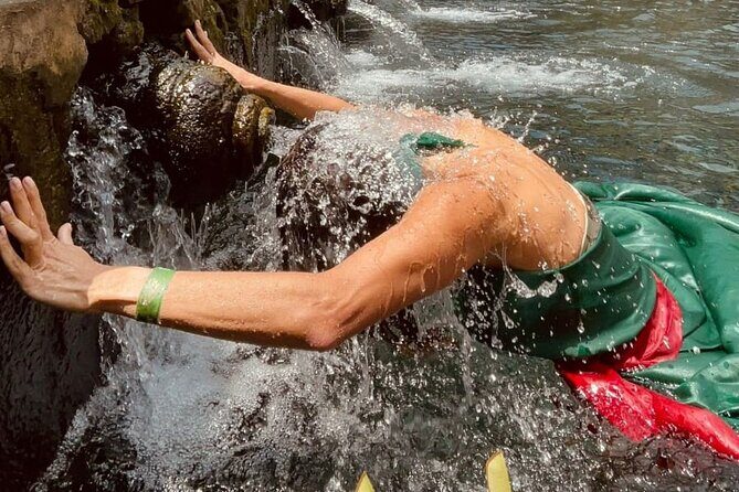 Purification at Holy Spring Temple - The Itinerary in Detail