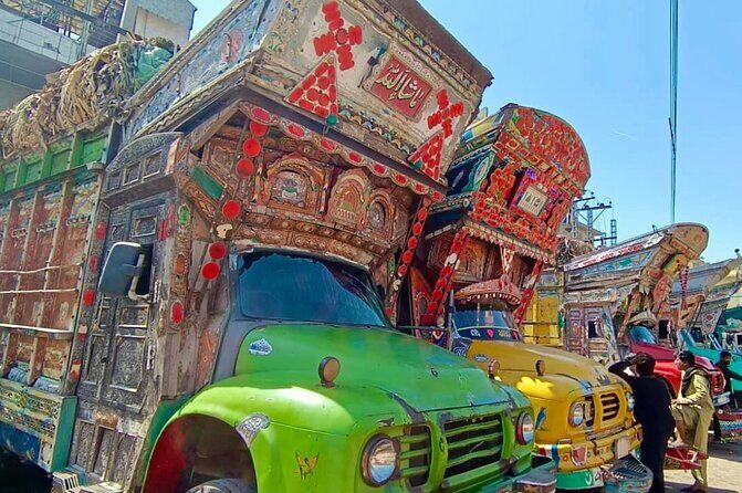 Rawalpindi guided private city tour, Old City Charm - Why the Tour Stands Out