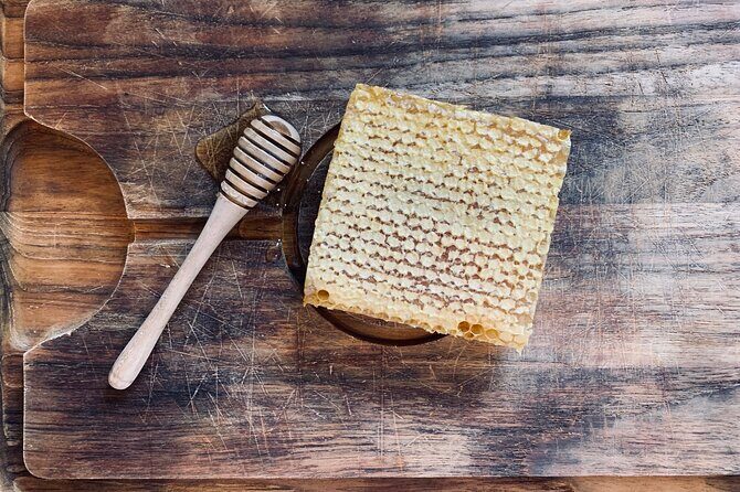 Reagans Honey Beekeeping Adventure - Authenticity and Personal Touches