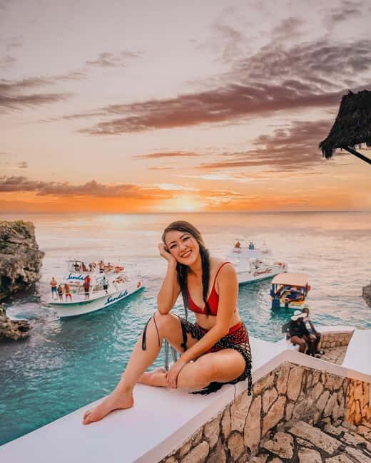 Ricks Cafe and Shopping Private Tour - A Closer Look at the Itinerary