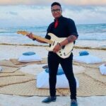 Romantic Dinner with Live Guitar - What Makes This Experience Stand Out?