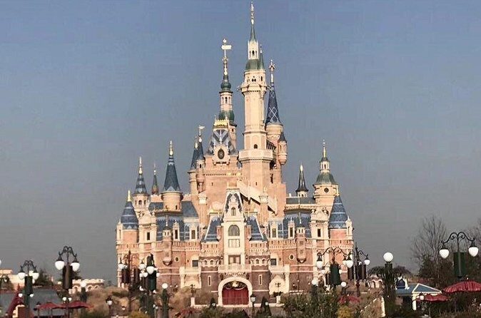 Round Trip Private Transfer City Center - Shanghai Disneyland - The Experience on the Road